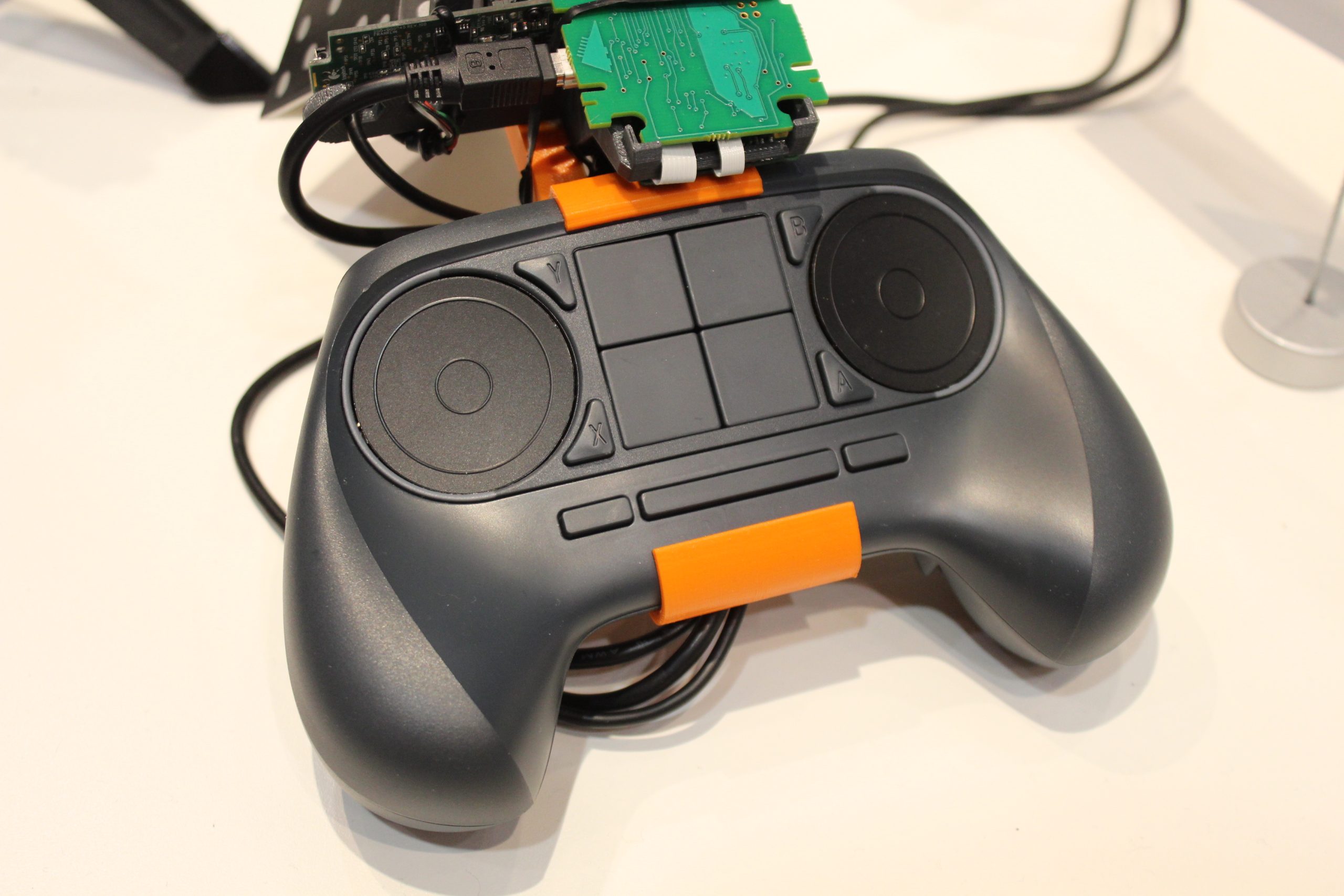 Steam Controller, SteamVR, Steam Machines: Valve’s hardware push in ...