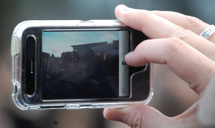 Filming cops from within a 25-foot radius could be illegal in Texas ...