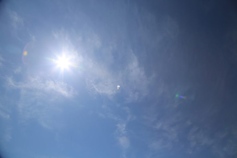 Google balloons, “cell towers in the sky,” can serve 4G to a whole ...