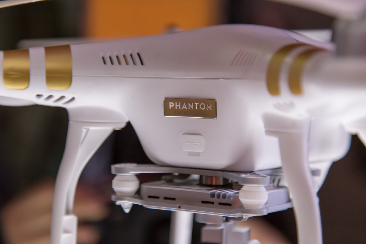 DJI introduces the Phantom 3, a 4K camera quadcopter for $1,249 - Ars ...