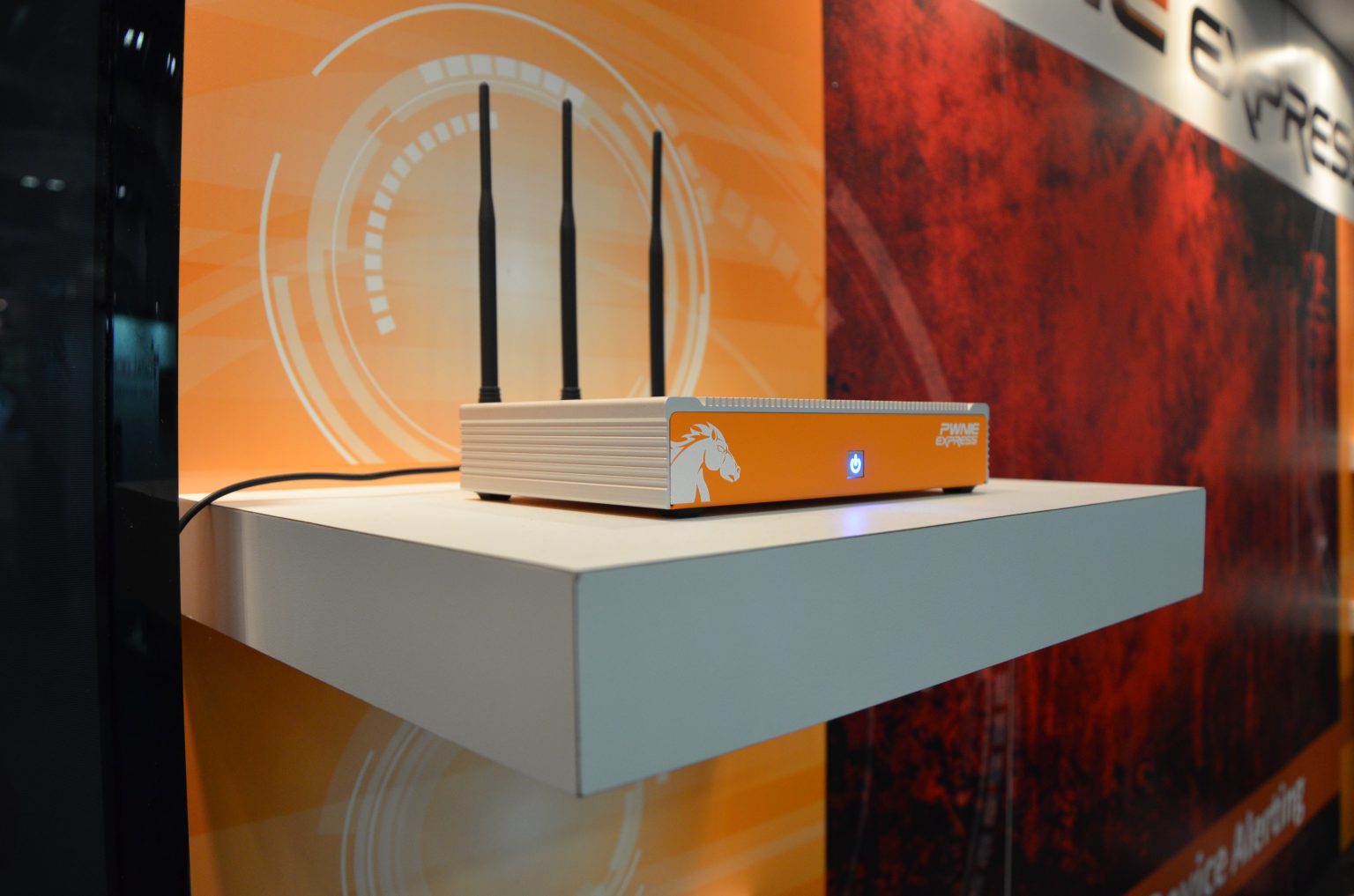 This machine catches stingrays: Pwnie Express demos cellular threat ...