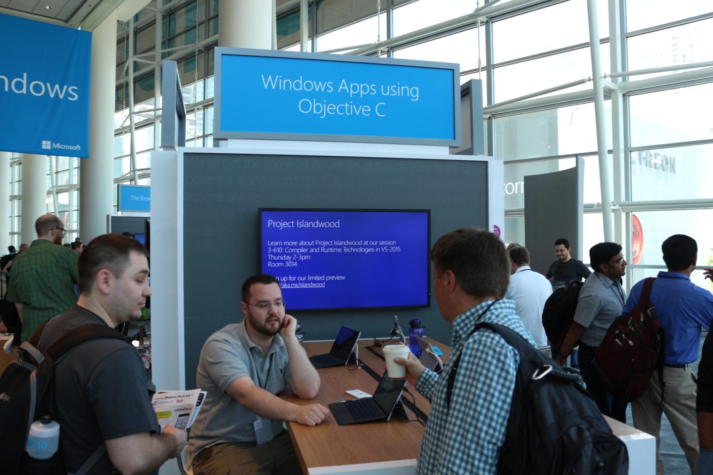 Gallery: A glimpse of Microsoft’s future at Build 2015 - Ars Technica