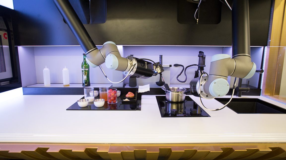 The world’s first robotic kitchen prepares crab bisque for Ars Technica ...