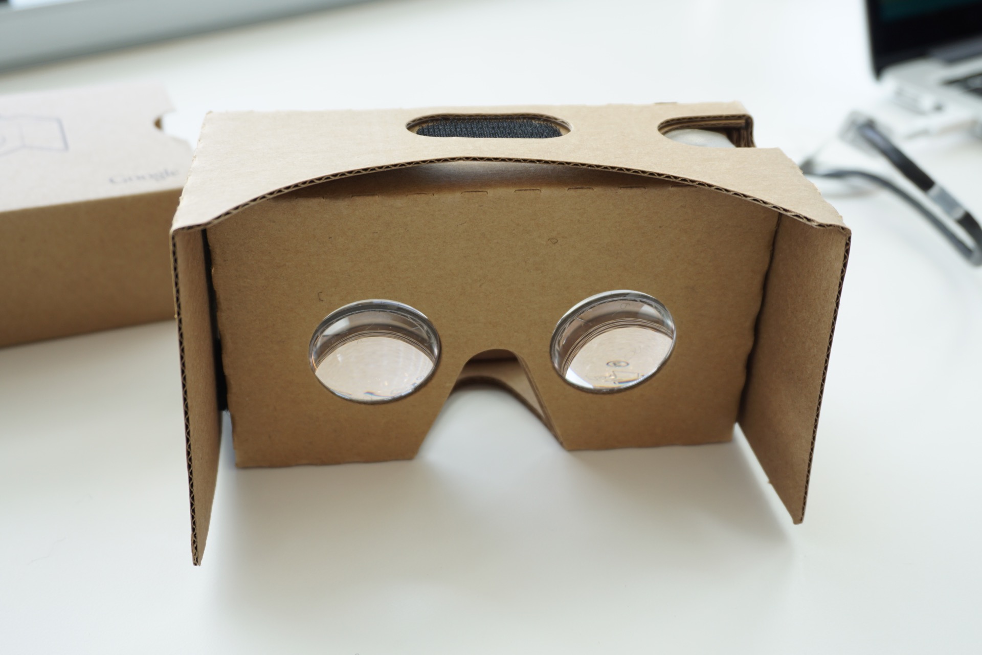 Low-end VR: Playing with Google’s new Cardboard headset - Ars Technica