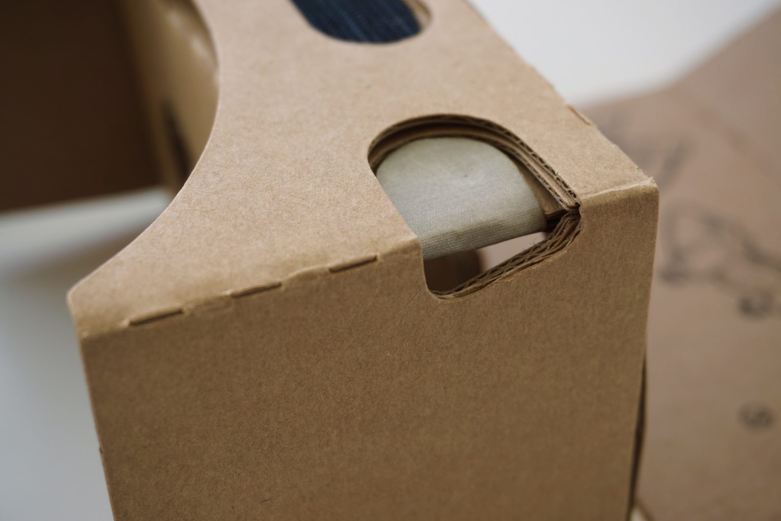 Low-end VR: Playing with Google’s new Cardboard headset - Ars Technica