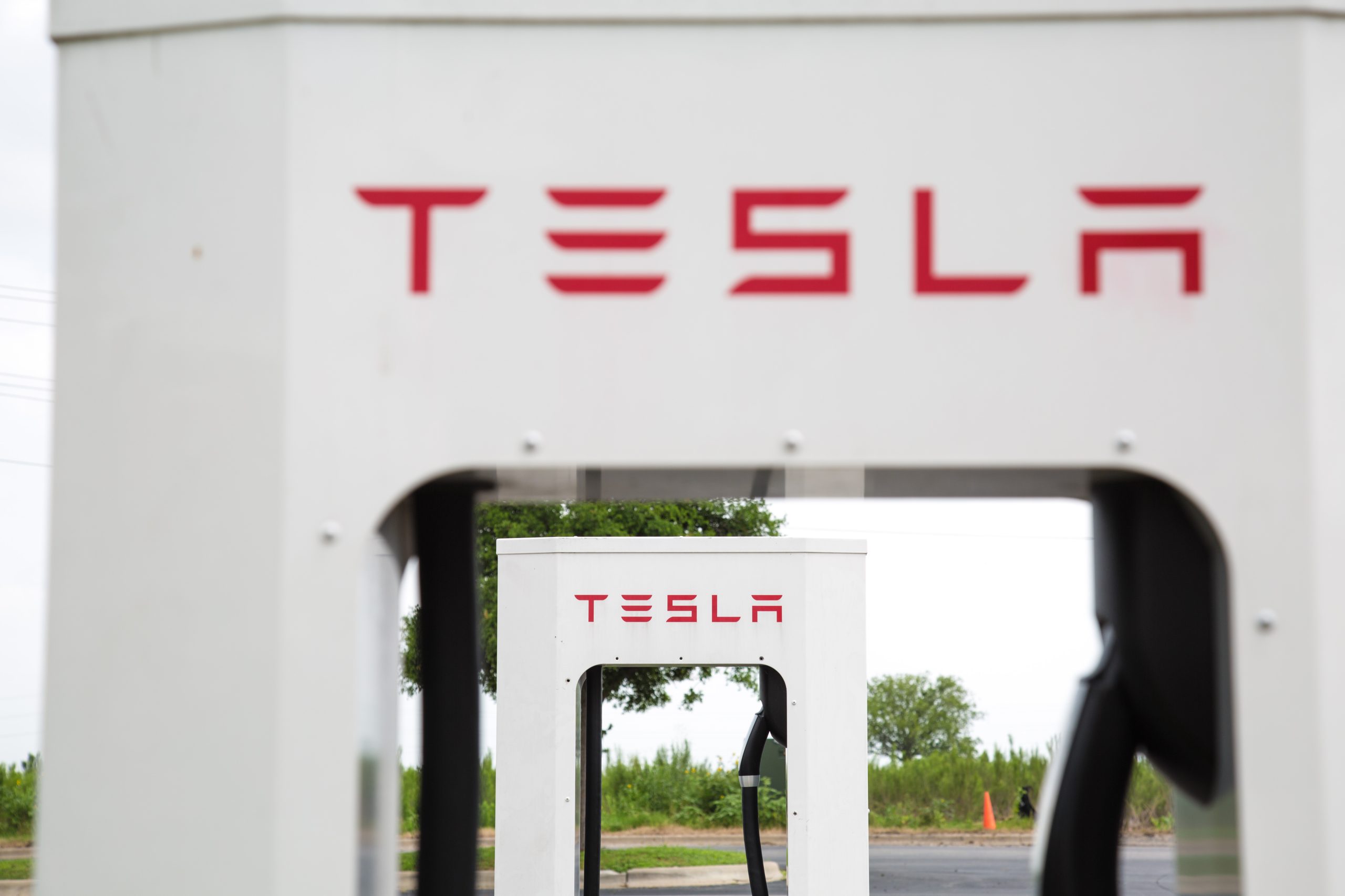 Review: Tesla’s new Model S P85D—double your engines, double your fun ...