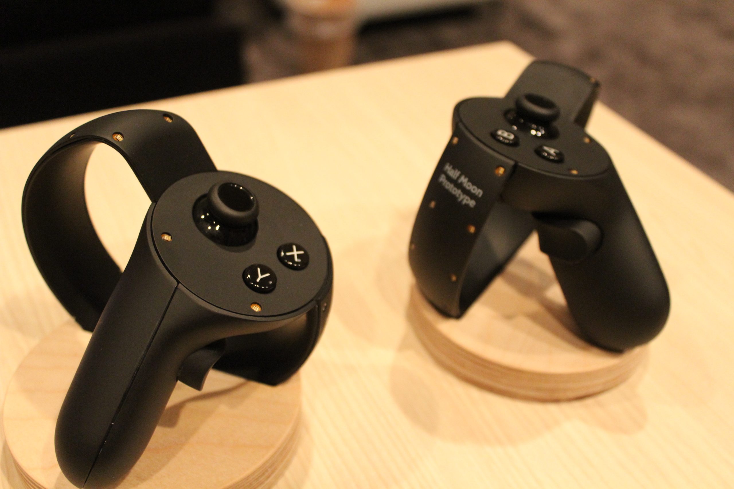 Hands-on: Reaching out and touching someone with Oculus’ Touch ...