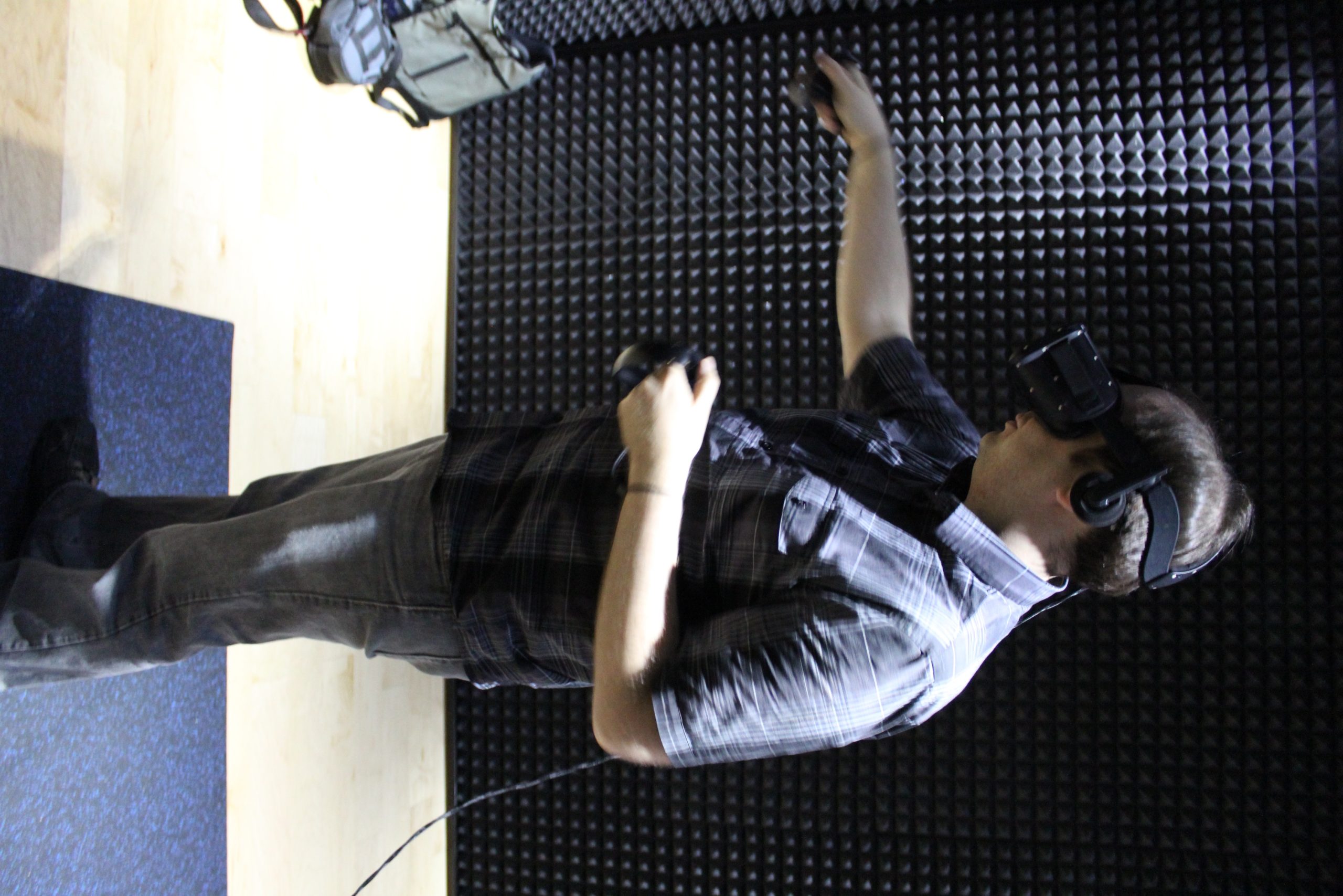 Hands-on: Reaching out and touching someone with Oculus’ Touch ...