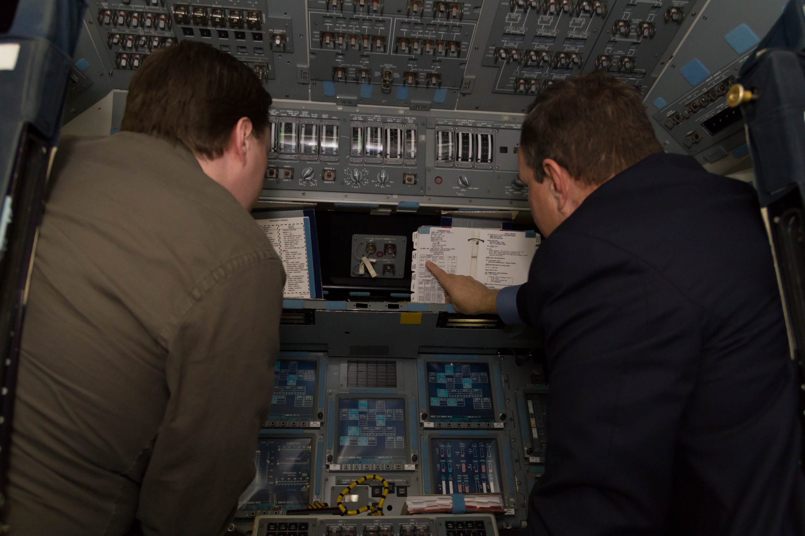 Space Shuttle Cockpit Buttons Space Shuttle Discovery Flight Deck