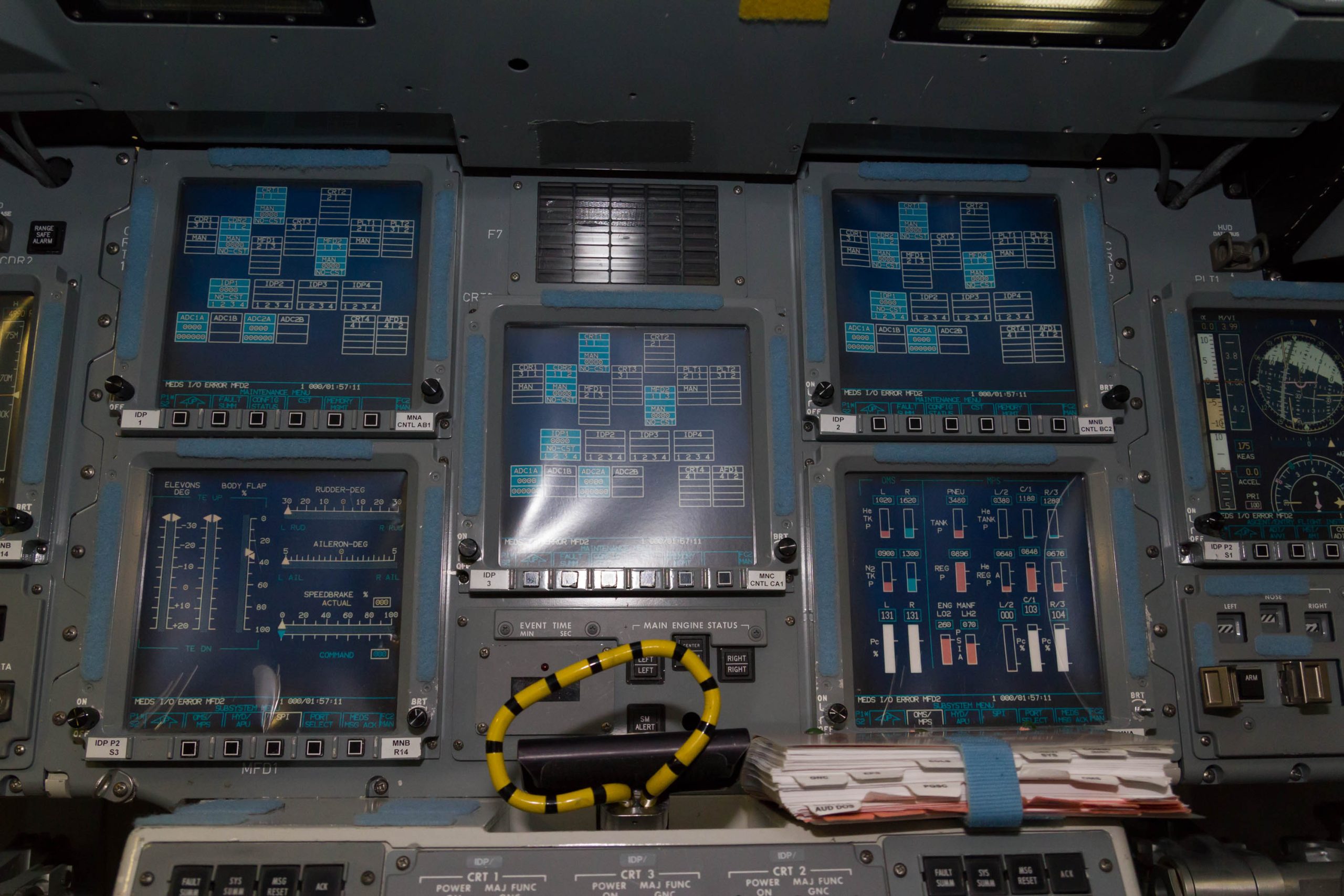 A detailed photo tour of NASA’s space shuttle cockpit trainer - Ars ...