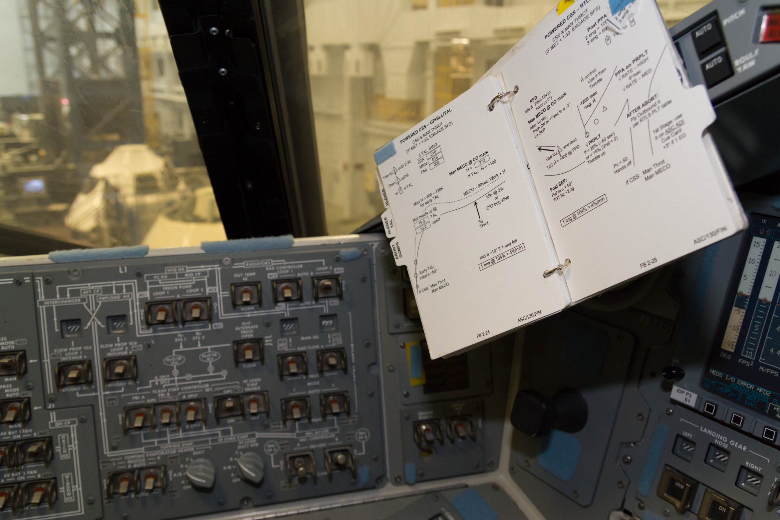 A detailed photo tour of NASA’s space shuttle cockpit trainer - Ars ...