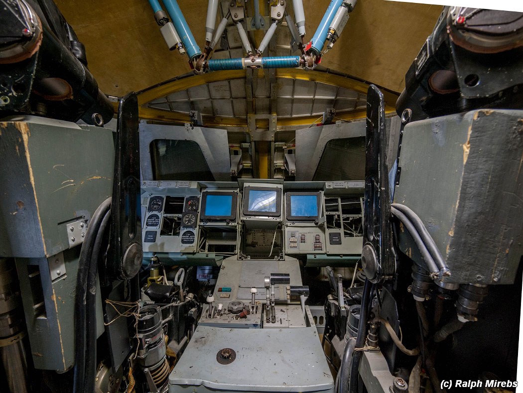 Stunning images of abandoned Soviet space shuttles - Ars Technica