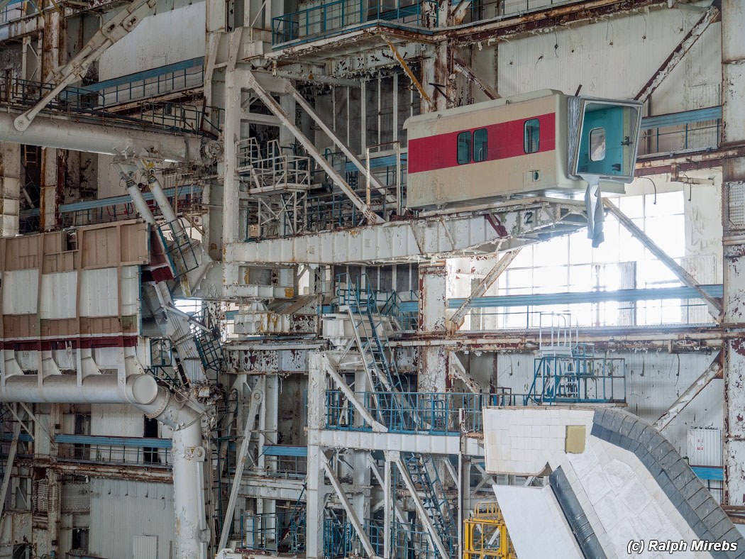 Stunning images of abandoned Soviet space shuttles - Ars Technica