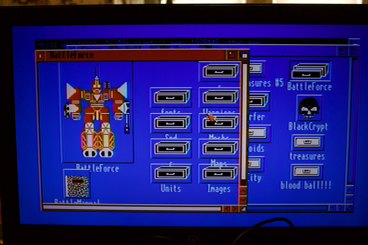 Powering up the past: Ars goes hands-on with the Amiga 500 - Ars Technica