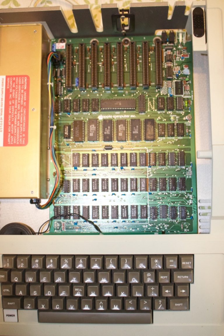 I pulled an Apple II Plus out of my parents’ attic. Now what? - Ars ...