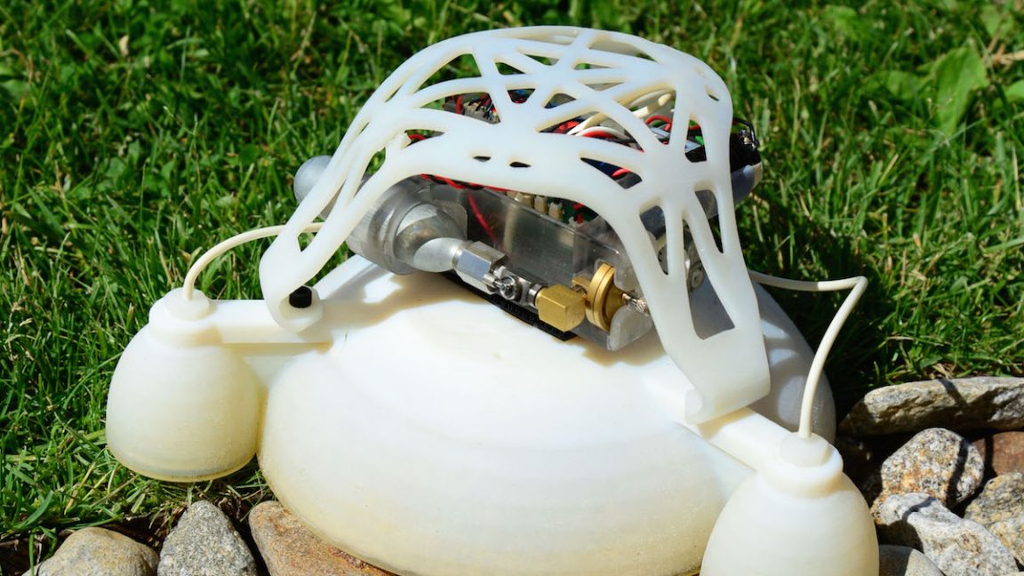 We have liftoff! 3D-printed, soft-bodied robot makes explosive jumps ...