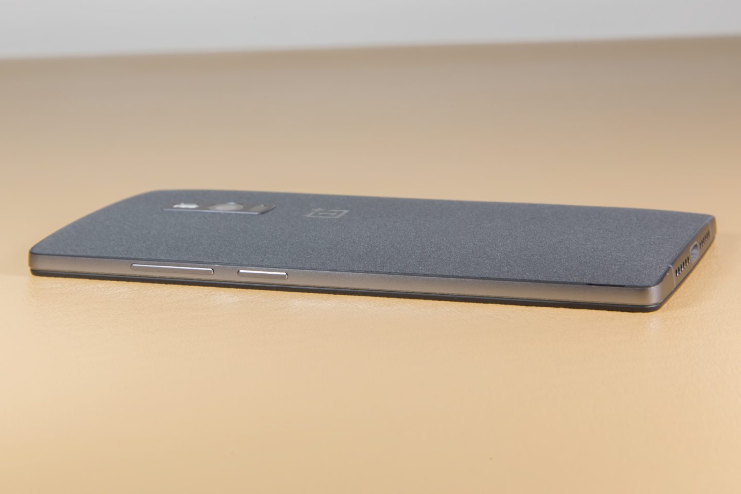 OnePlus 2 Review—OnePlus cuts the wrong corners to stand out on a ...