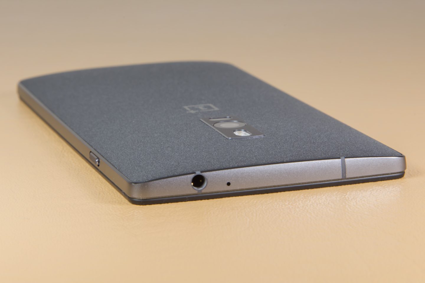 OnePlus 2 Review—OnePlus cuts the wrong corners to stand out on a ...