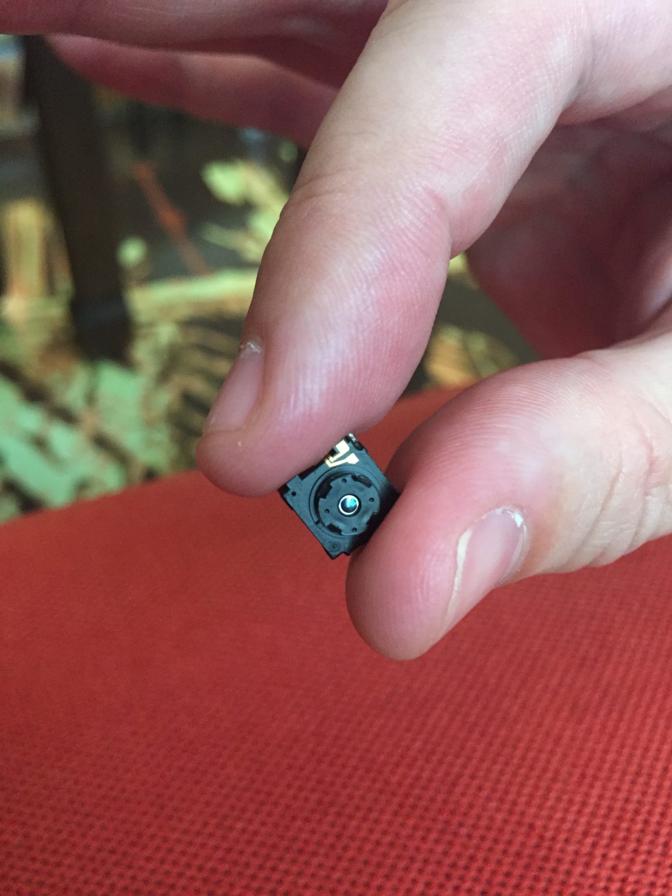 FLIR One, round two: The thermal imaging camera drops $100, gets a new ...