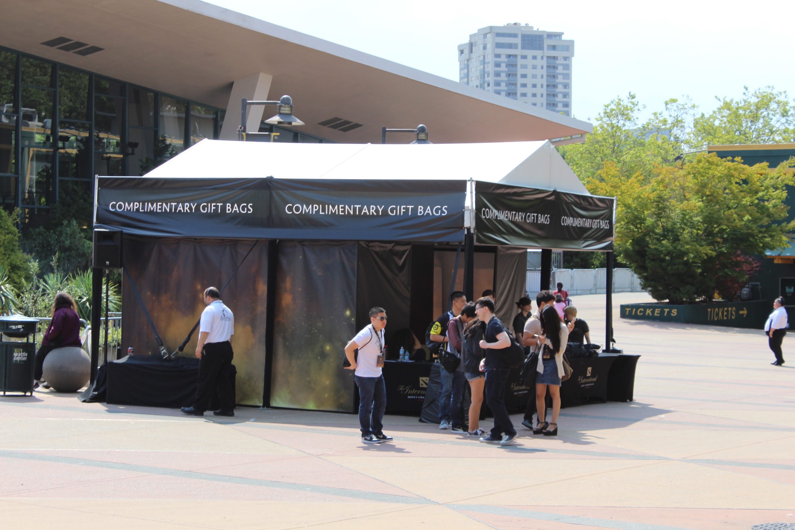 Gallery: Ars hangs with a capacity crowd at Dota 2’s International ...