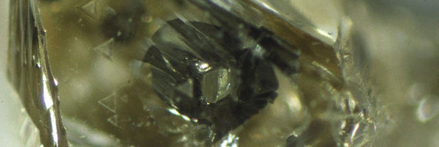Water trapped inside diamonds gives us a peek at the Earth’s mantle ...