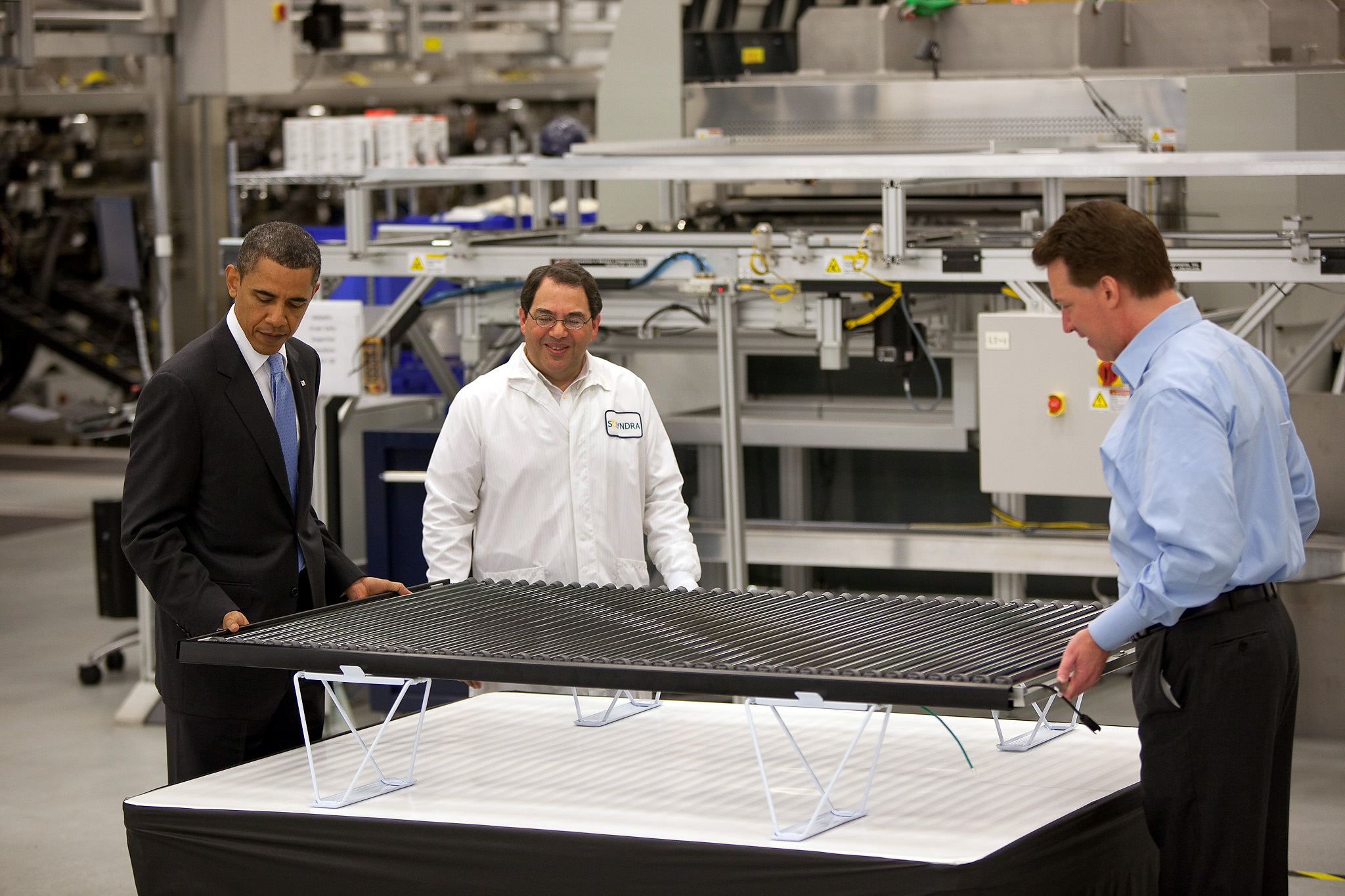 New report: Solyndra executives lied to DOE officials to get loans ...