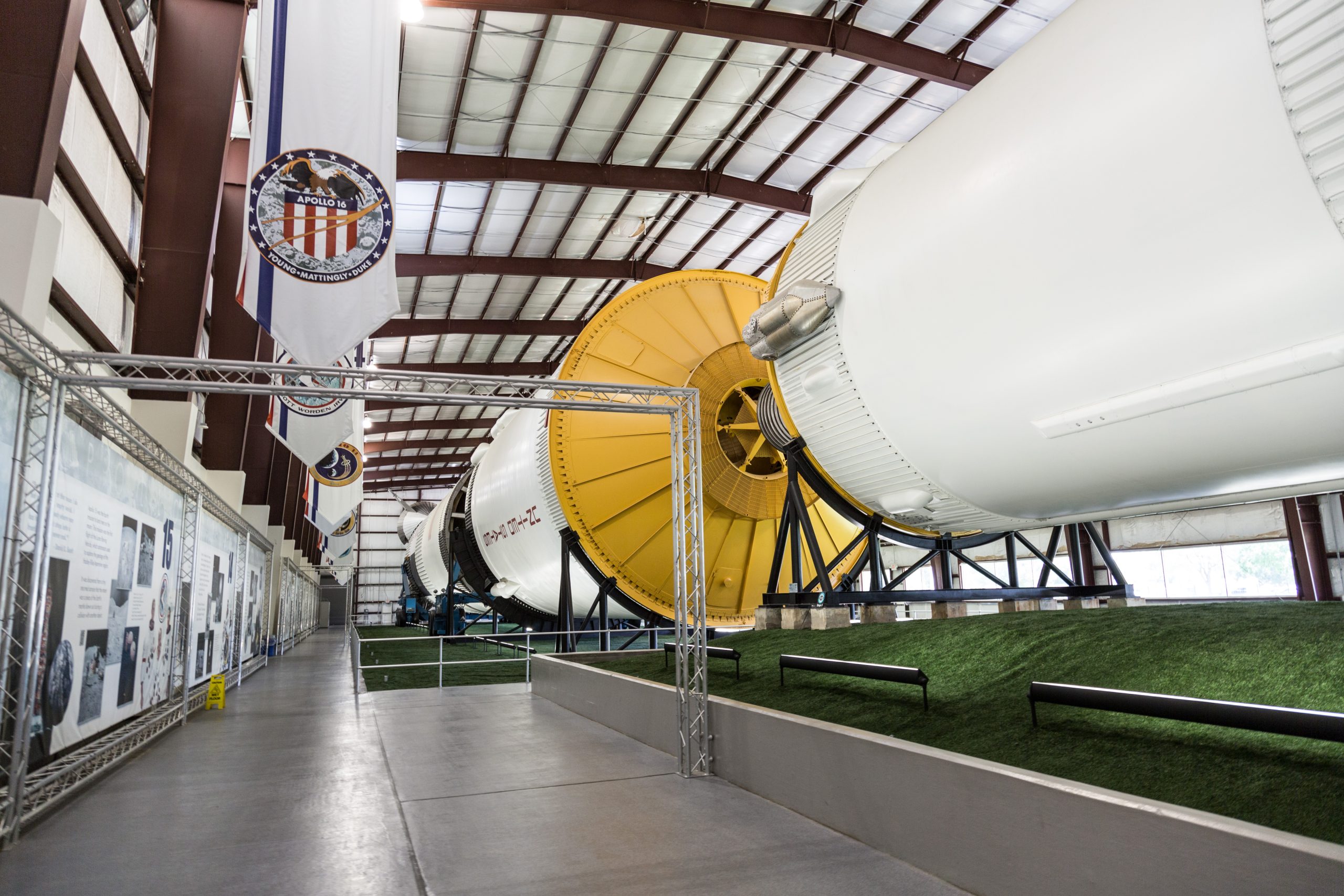 Exploring NASA’s Johnson Space Center with the cast of The Martian ...