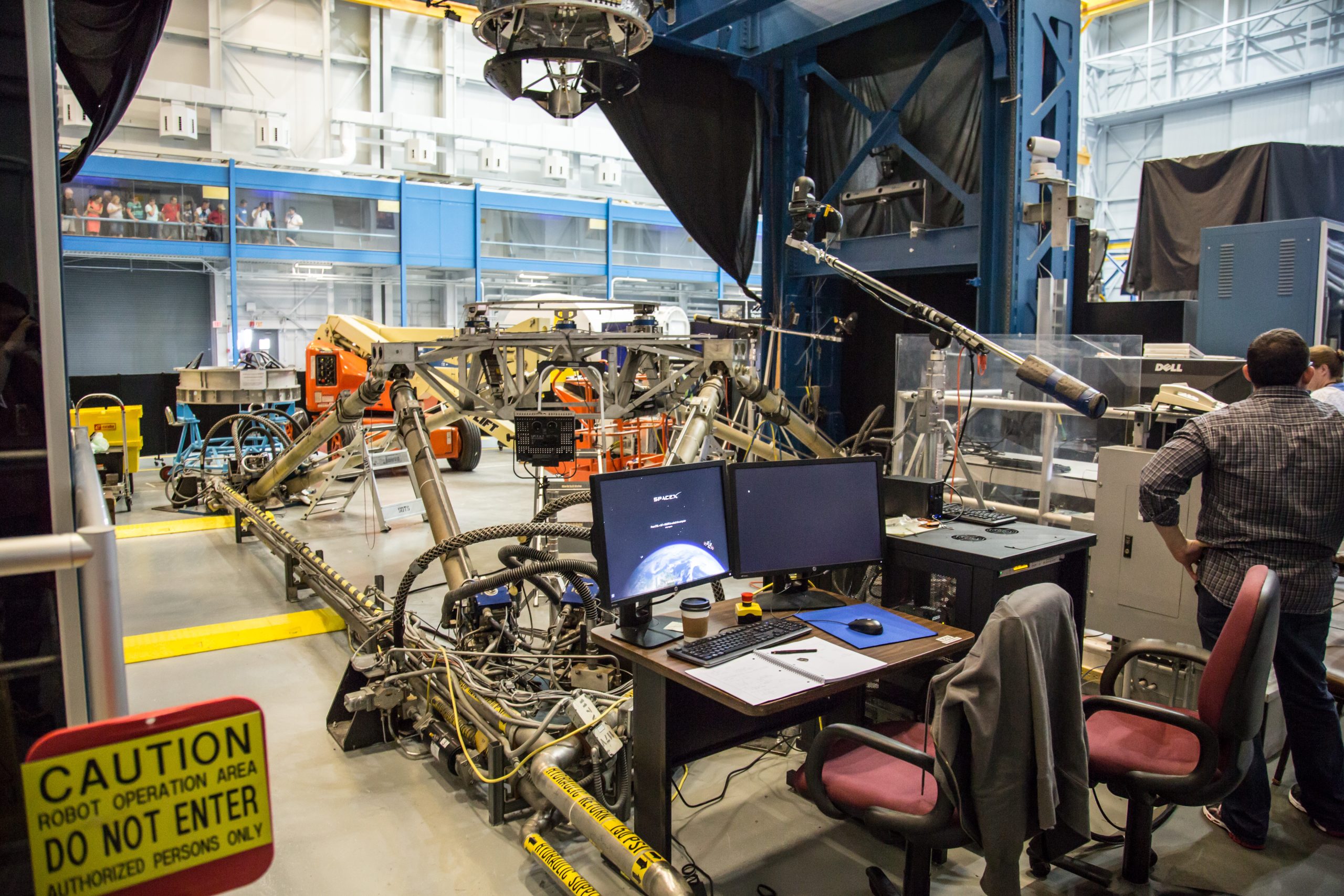 Exploring NASA’s Johnson Space Center with the cast of The Martian ...