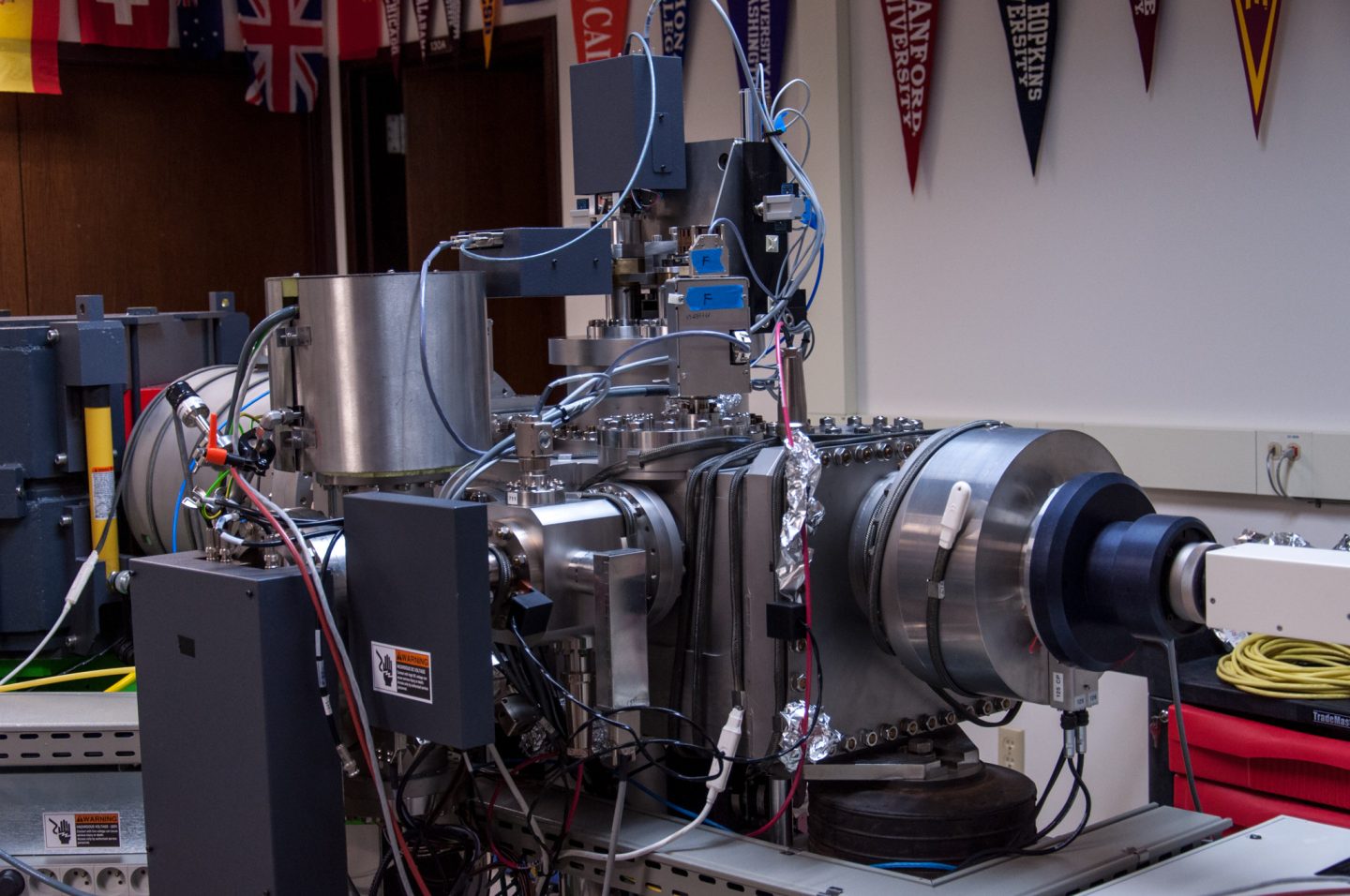 The particle accelerator that can draw data out of specks of comet dust ...