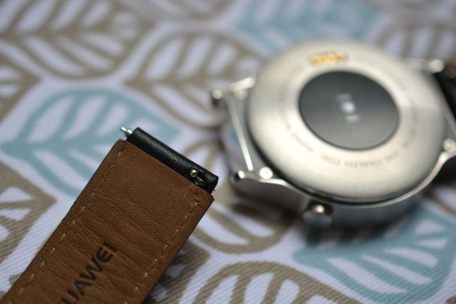 Huawei’s first Android Wear watch is a beautiful yet basic timepiece ...