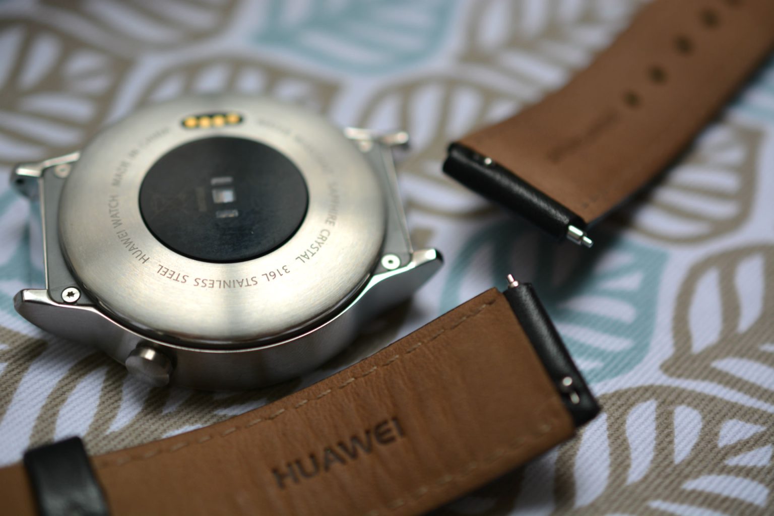 Huawei’s first Android Wear watch is a beautiful yet basic timepiece ...