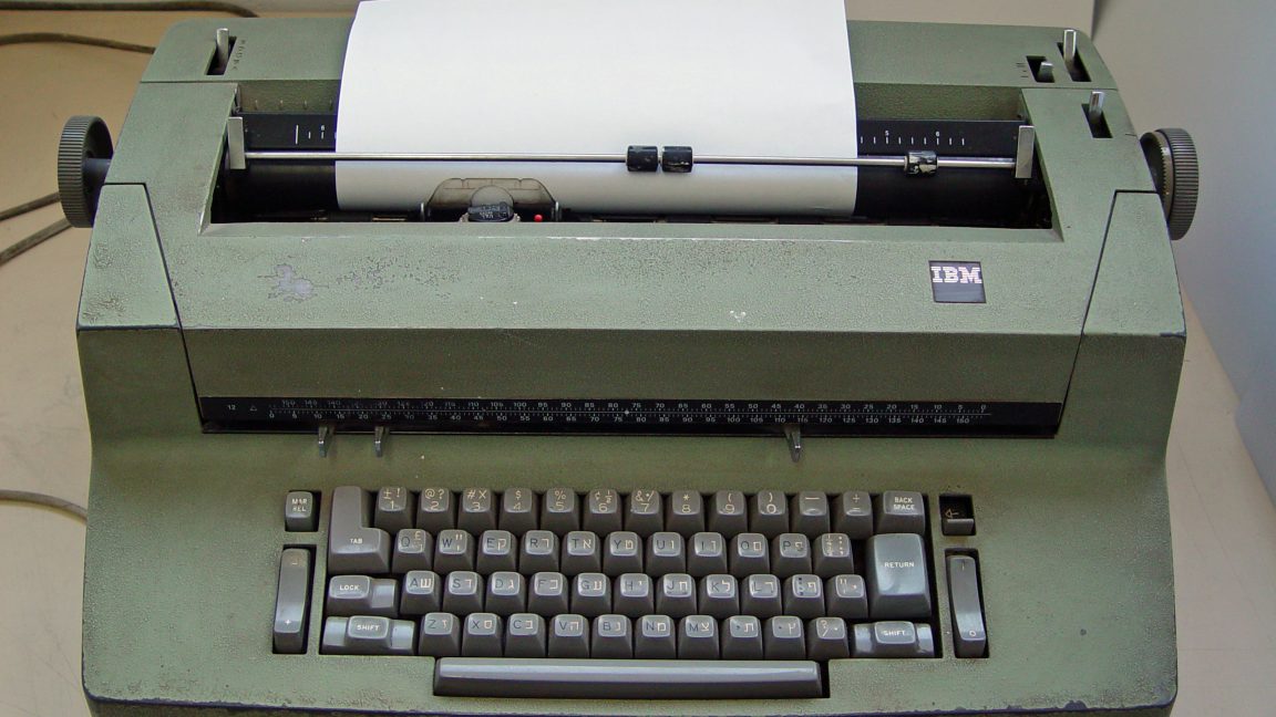 How Soviets used IBM Selectric keyloggers to spy on US diplomats - Ars ...