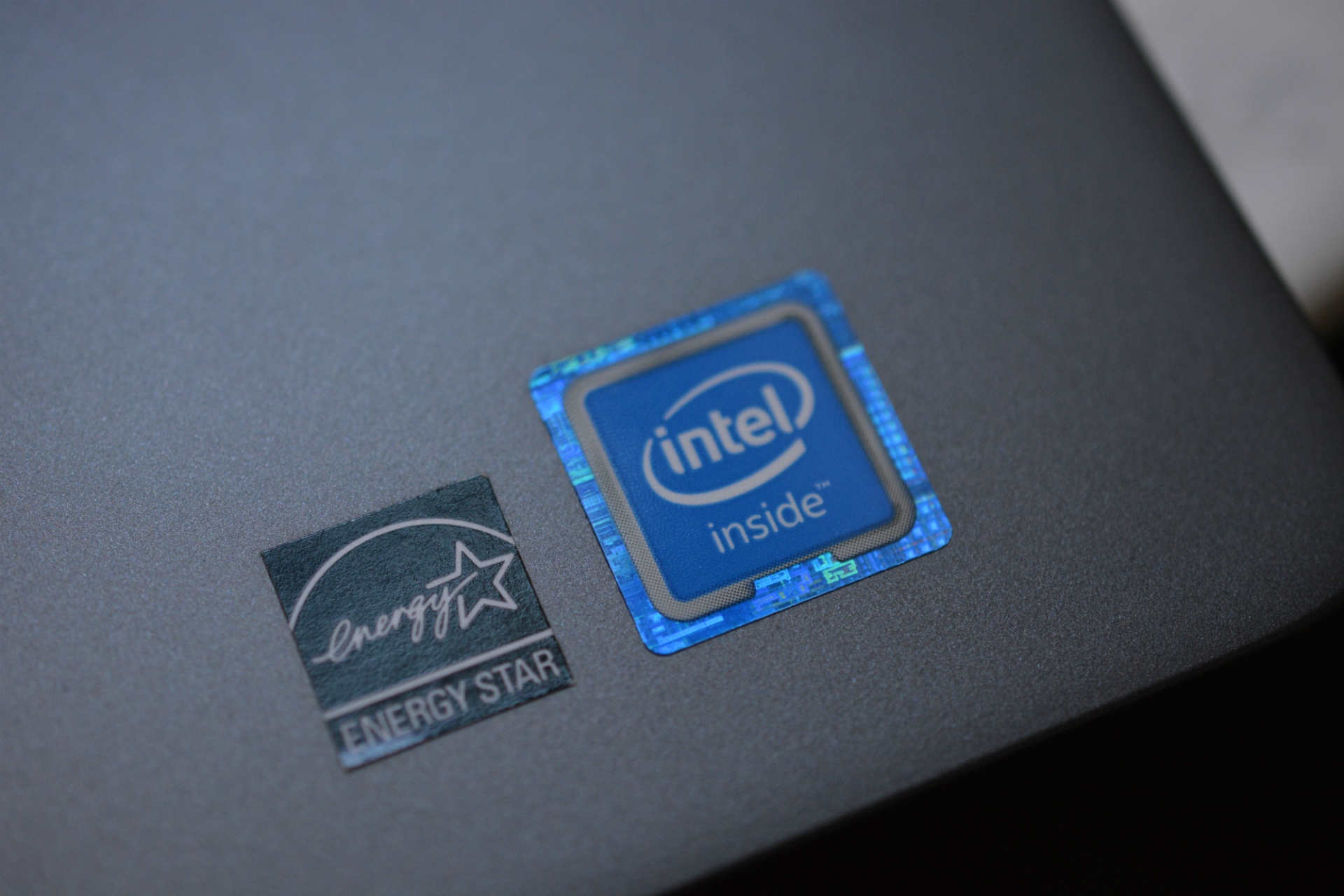 Powerful new hardware, same Chrome OS: Dell Chromebook 13 reviewed ...