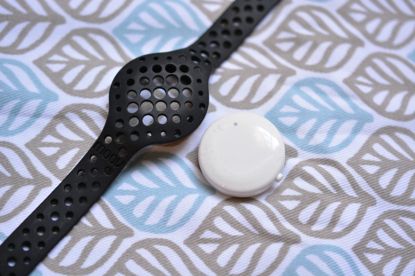 Review: The Moov Now is an activity tracker that forces you to be ...