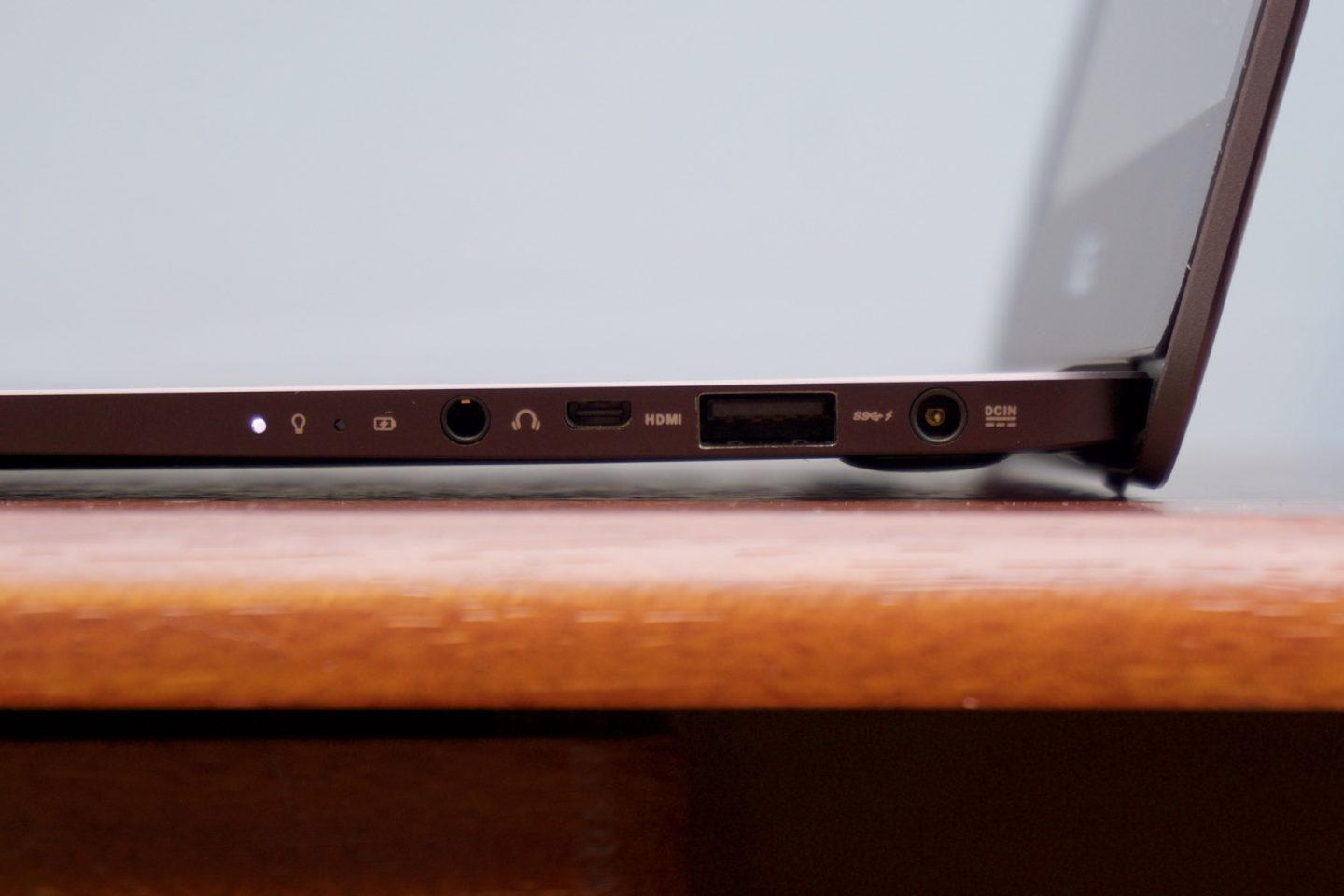 Review: Asus’ excellent midrange laptop gets much better with Skylake ...