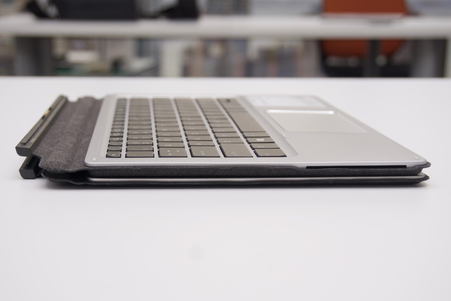 Hands on with HP’s Elite x2, a Surface clone you can actually open and ...