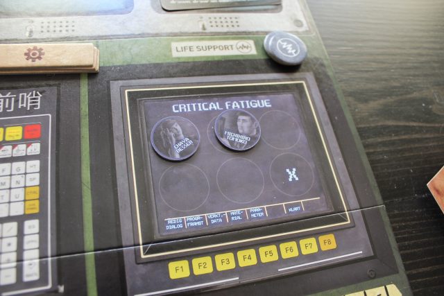 Ars Cardboard reviews Dark Moon—a faster Battlestar Galactica board ...