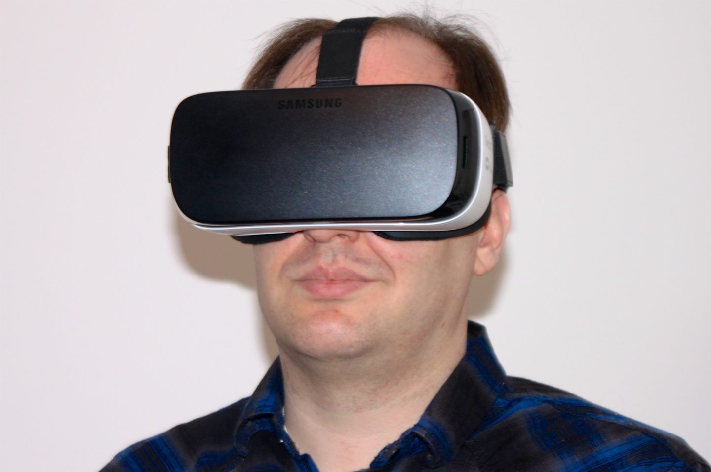 The new Gear VR proves virtual reality is finally consumer-ready - Ars ...