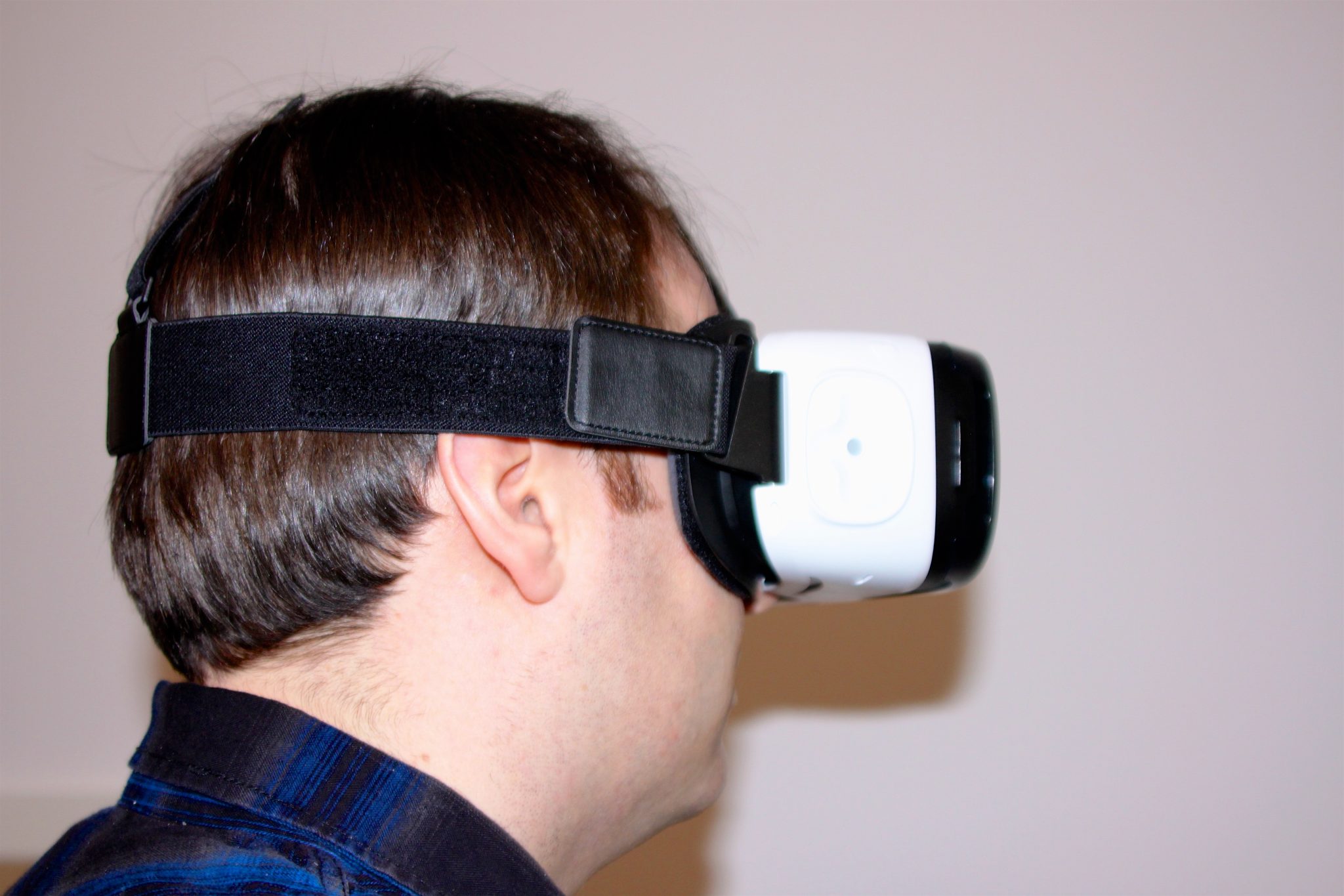 The new Gear VR proves virtual reality is finally consumer-ready - Ars ...