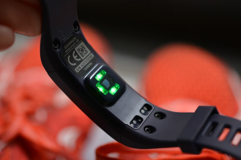 How wearable heart-rate monitors work, and which is best for you - Ars ...