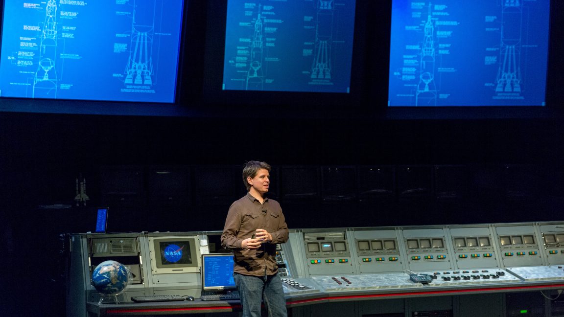 A brief chat with xkcd’s Randall Munroe—the Thing Explainer explainer ...