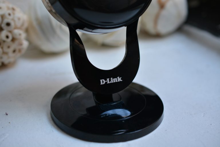 D-Link’s Wi-Fi camera provides a sharp, 180-degree view of your home ...