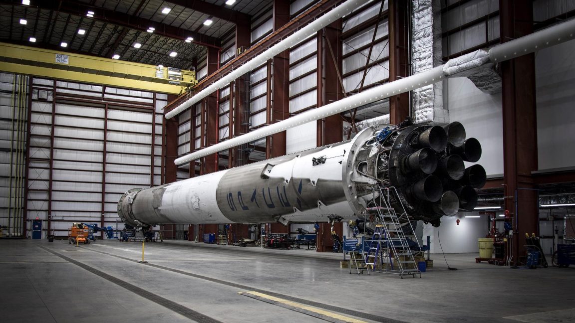 New photos of SpaceX booster show sooty but undamaged rocket - Ars Technica