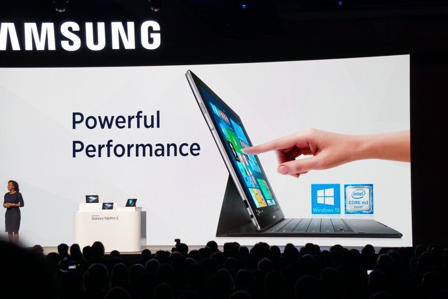 Samsung gets into the Surface clone business with the Galaxy TabPro S ...