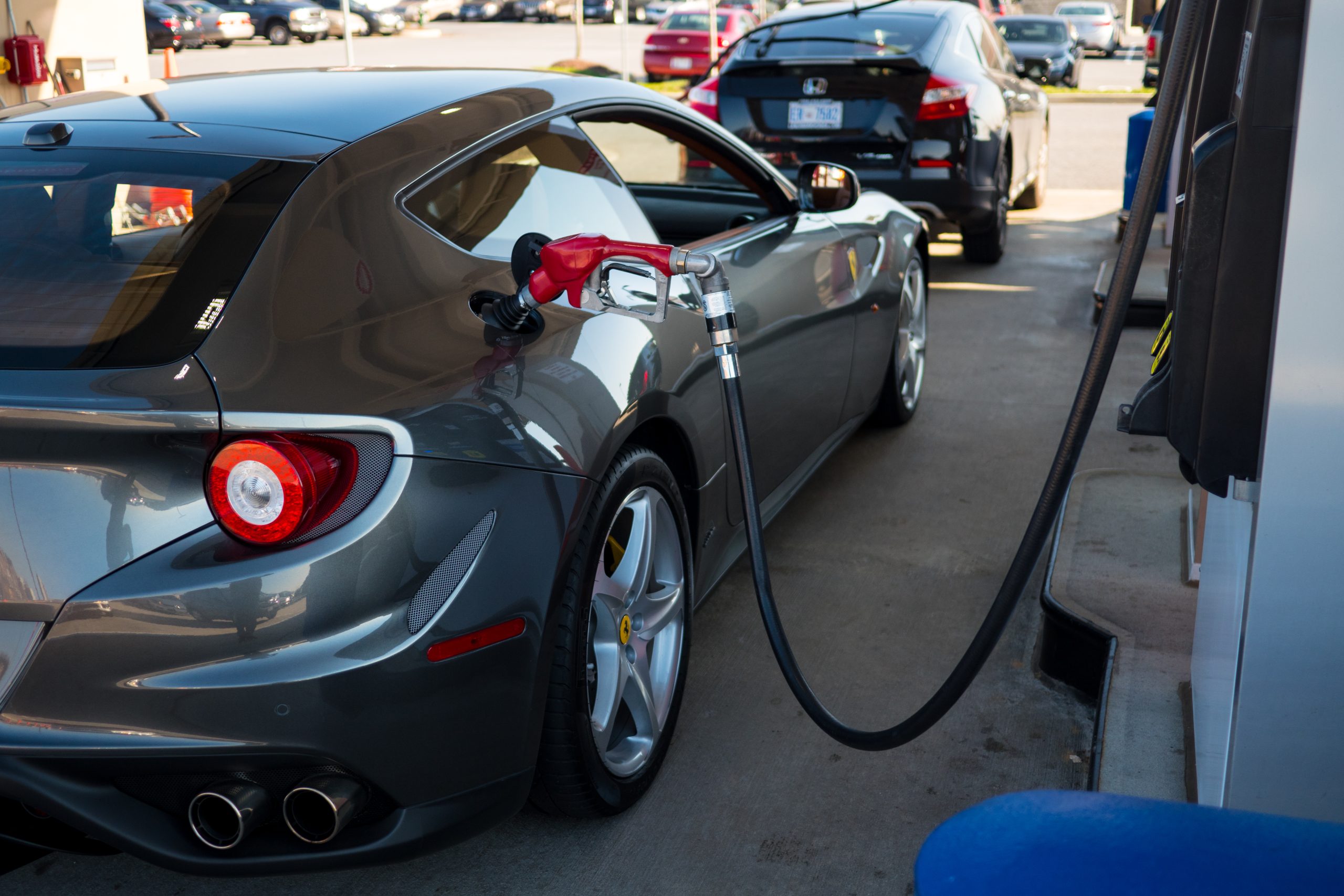 Getting to know the FF, a Ferrari you can drive every day - Ars Technica