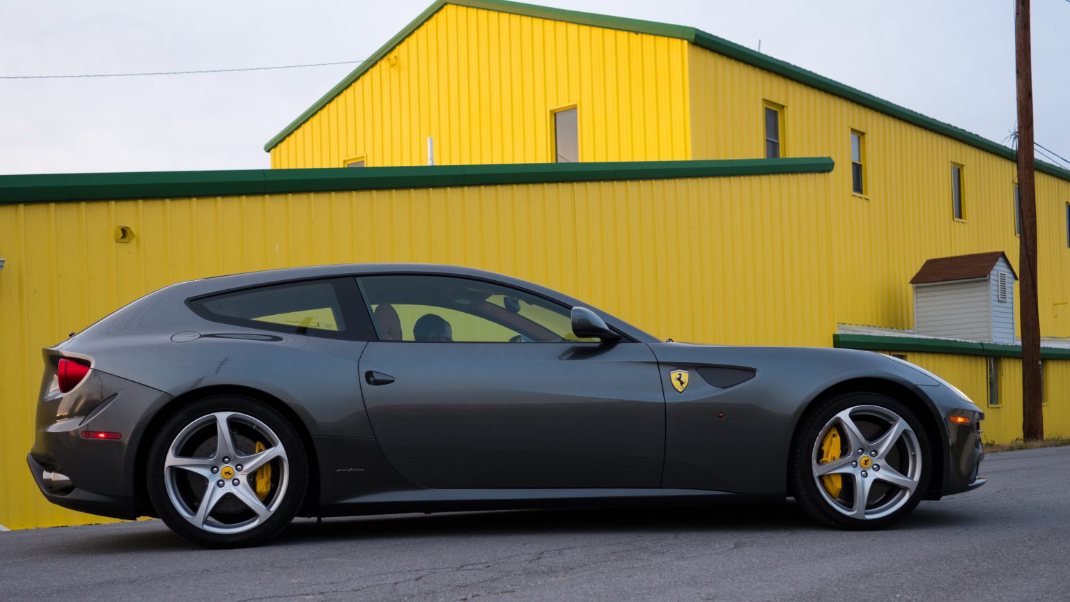 Getting to know the FF, a Ferrari you can drive every day - Ars Technica