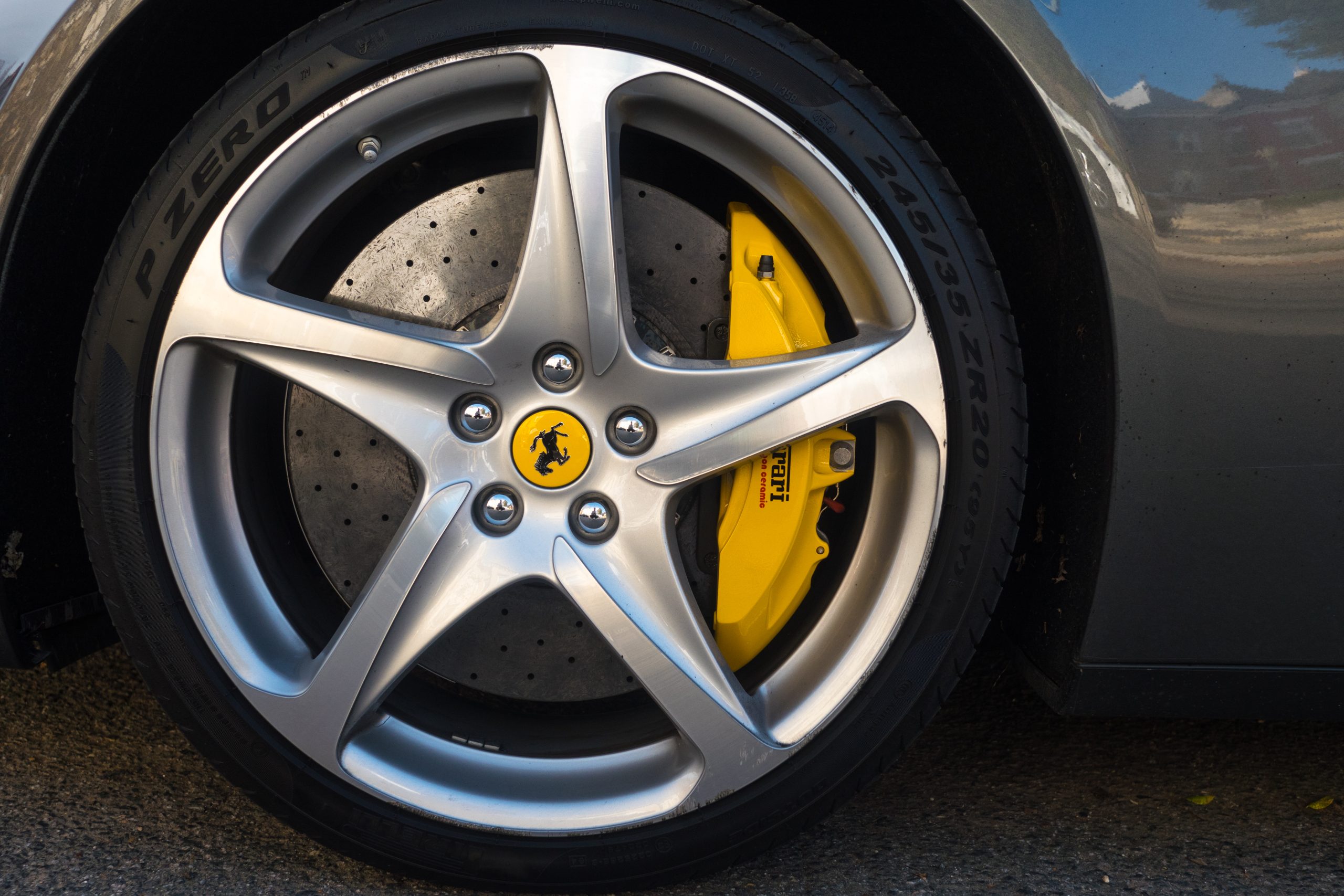 Getting to know the FF, a Ferrari you can drive every day - Ars Technica