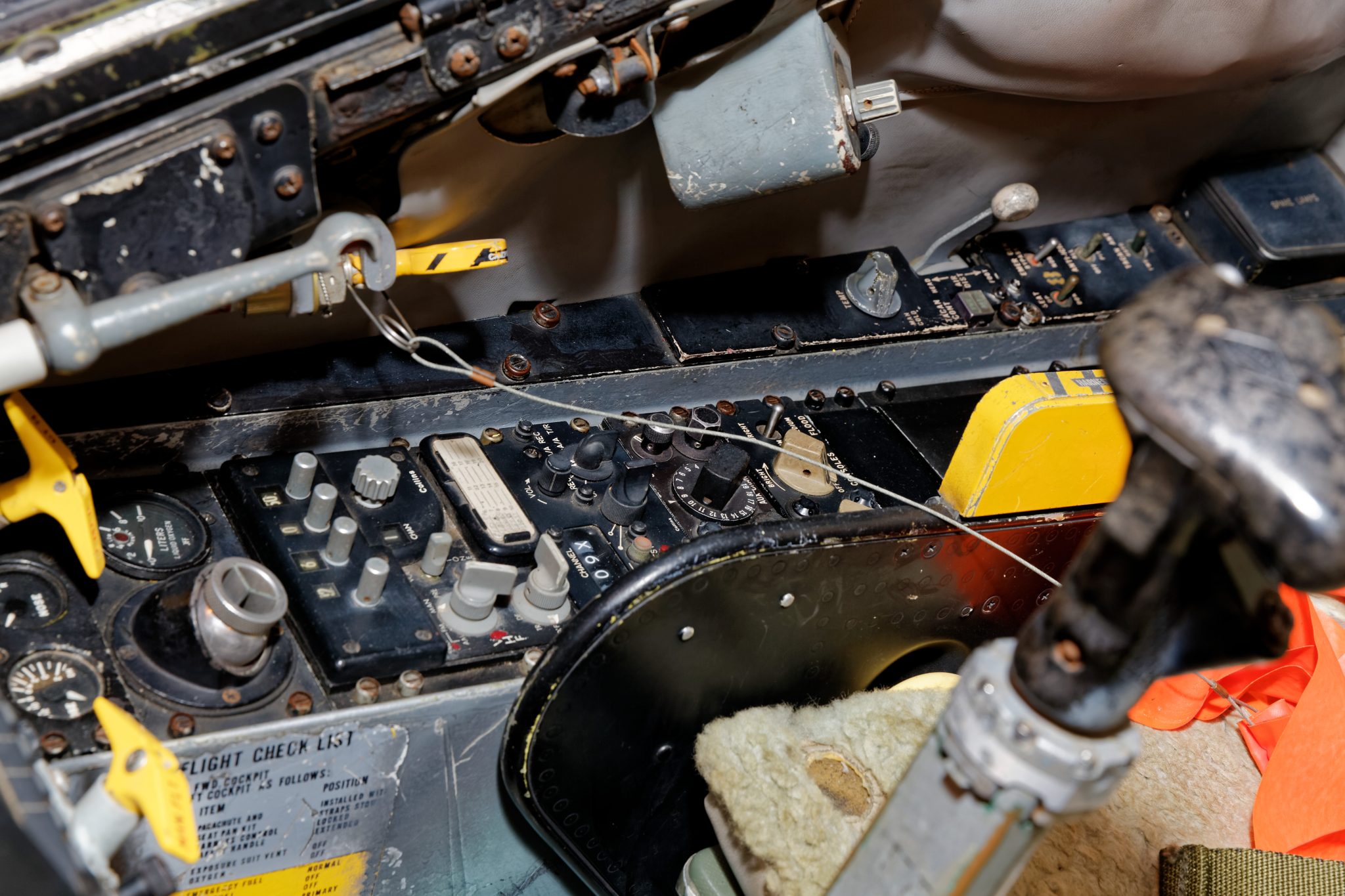 The slowly fading art of flying—and maintaining—Cold War fighter jets ...