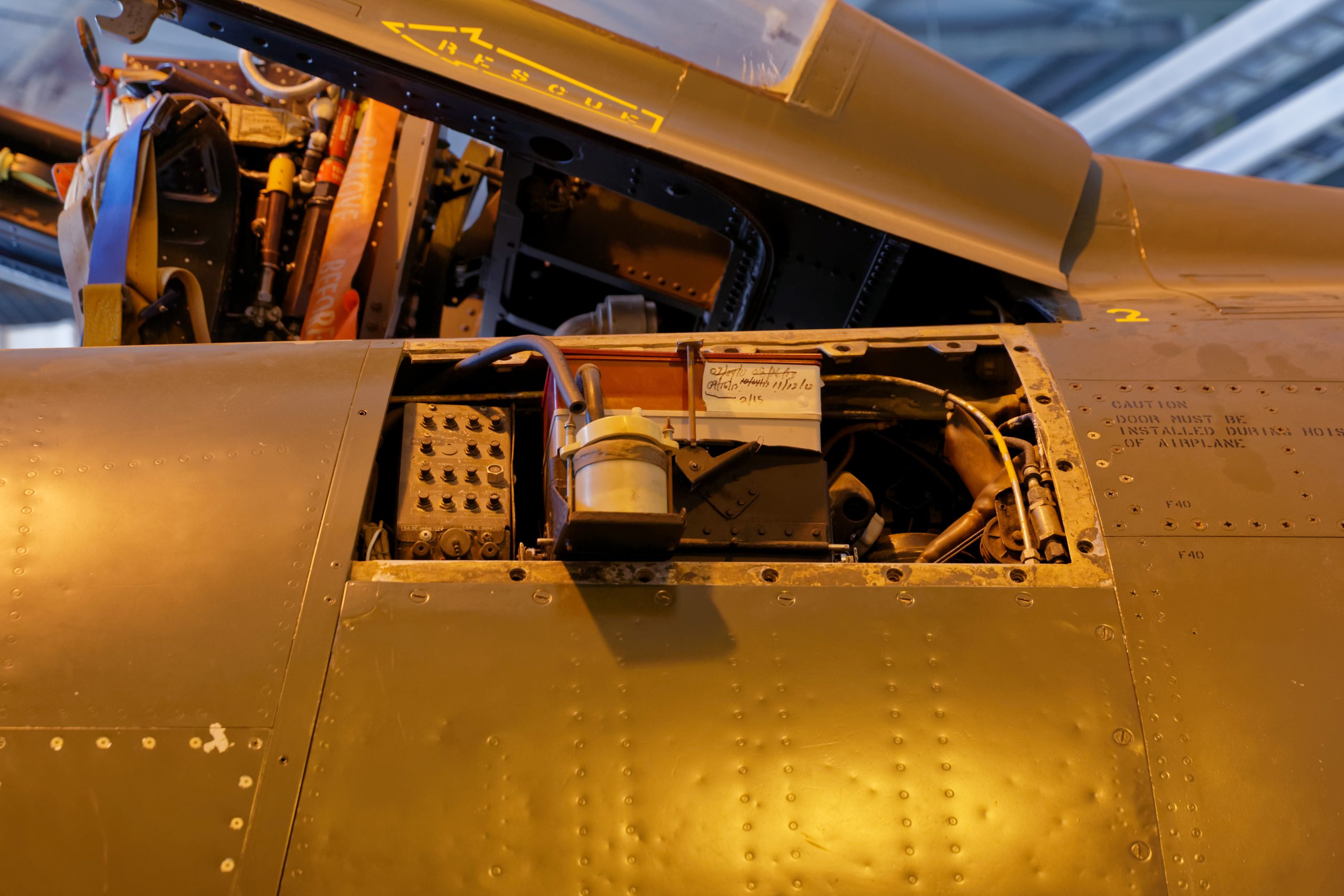 The slowly fading art of flying—and maintaining—Cold War fighter jets ...