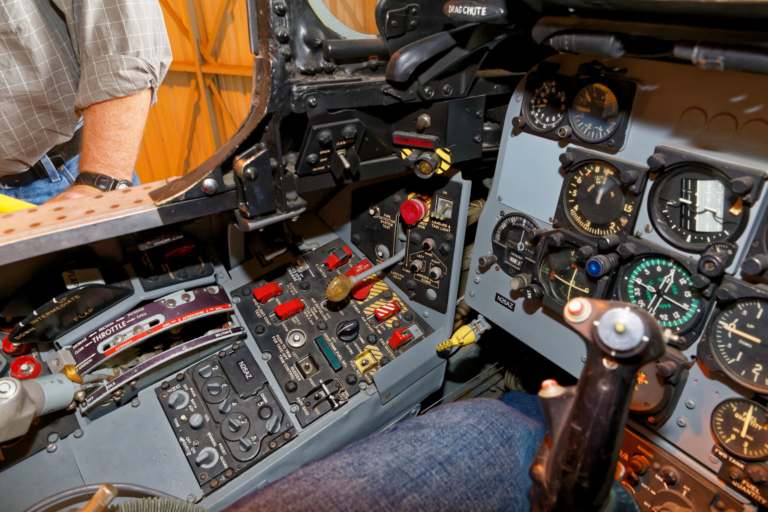 The slowly fading art of flying—and maintaining—Cold War fighter jets ...